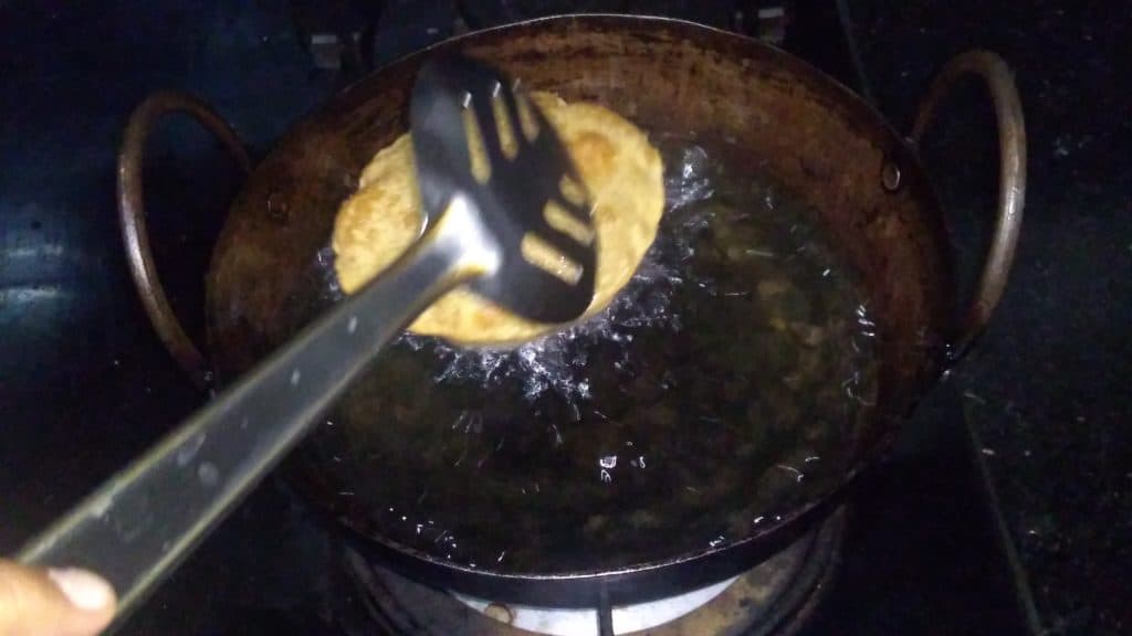 Poori recipe | How to make puffed Poori | Puri recipe