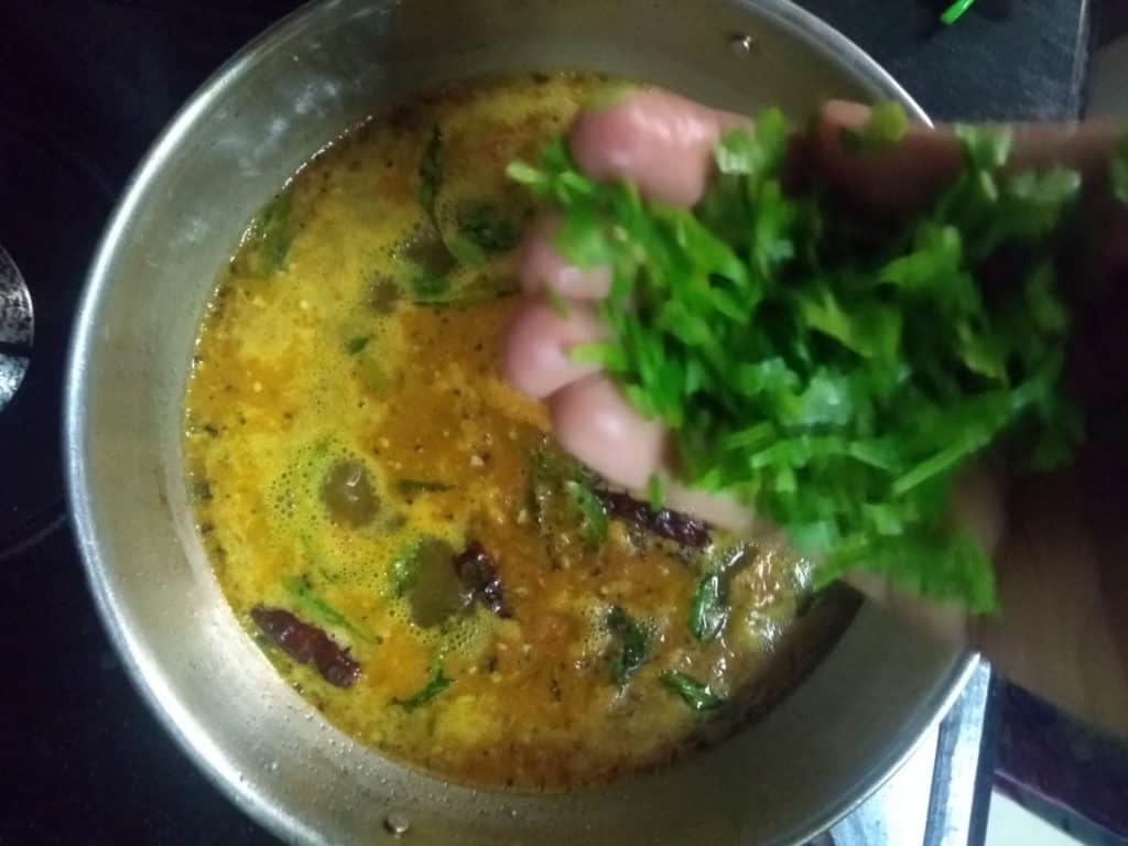 Puli rasam | Recipe to make simple puli thakkali rasam with pictures