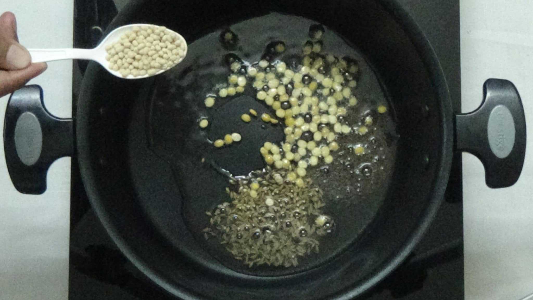 Potato podimas | Urulaikilangu podimas recipe | sangskitchen