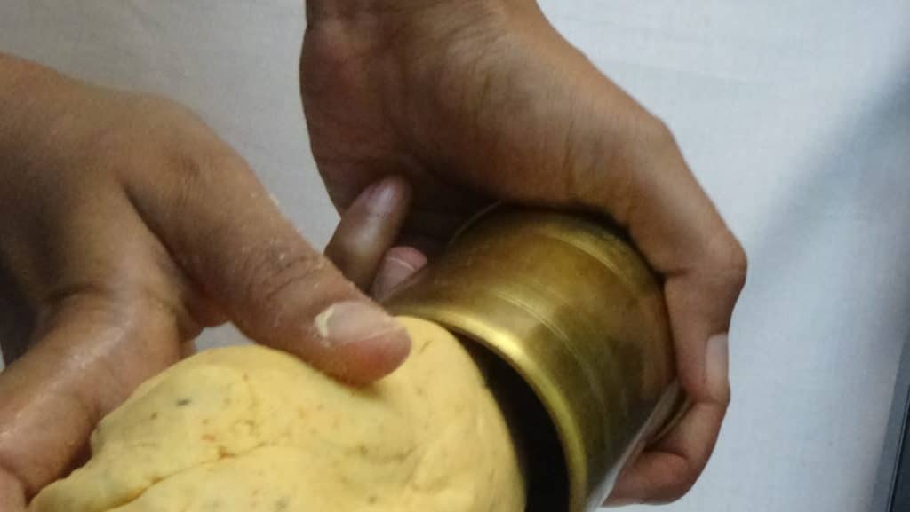 Murukku recipe | How to make instant murukku | sangskitchen