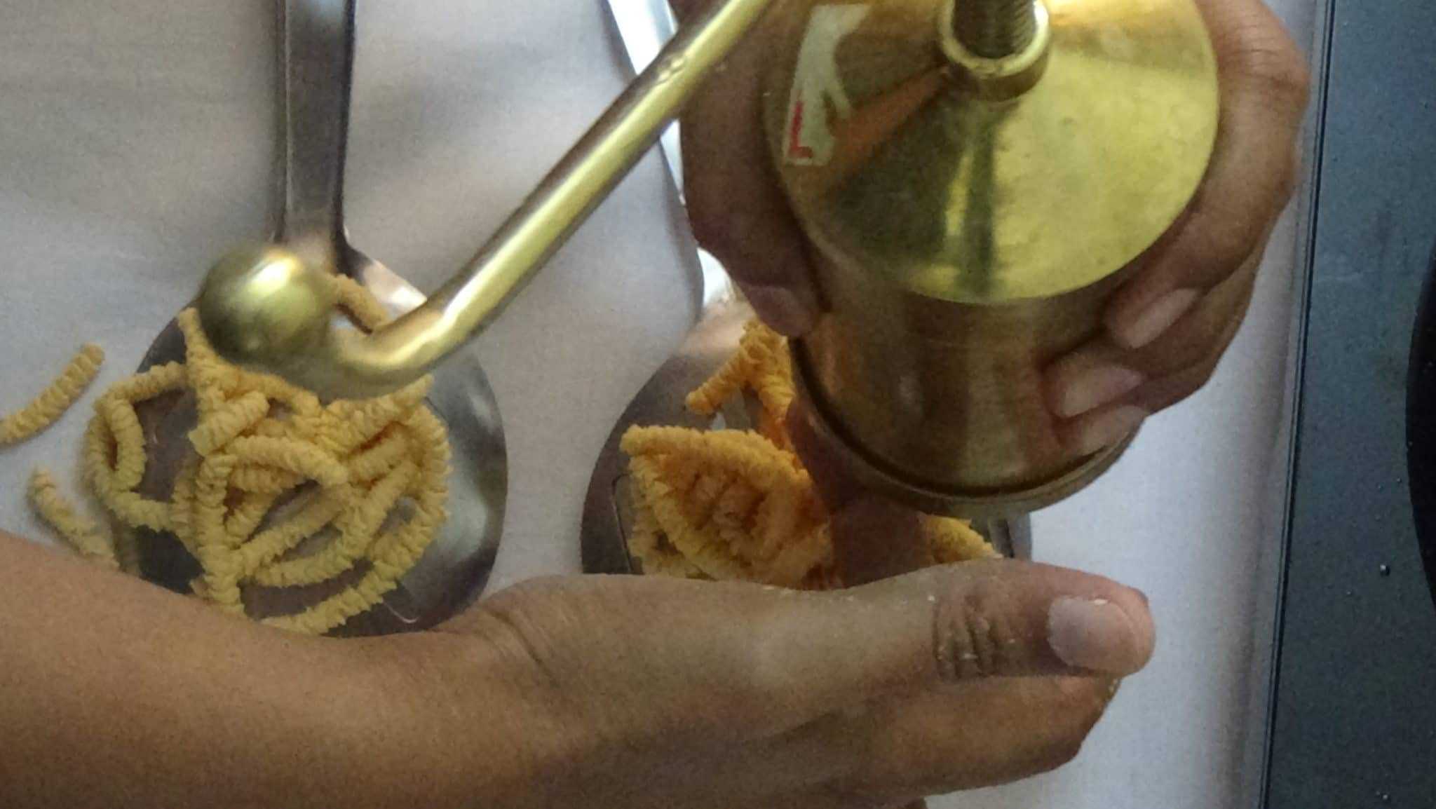 Murukku recipe | How to make instant murukku | sangskitchen